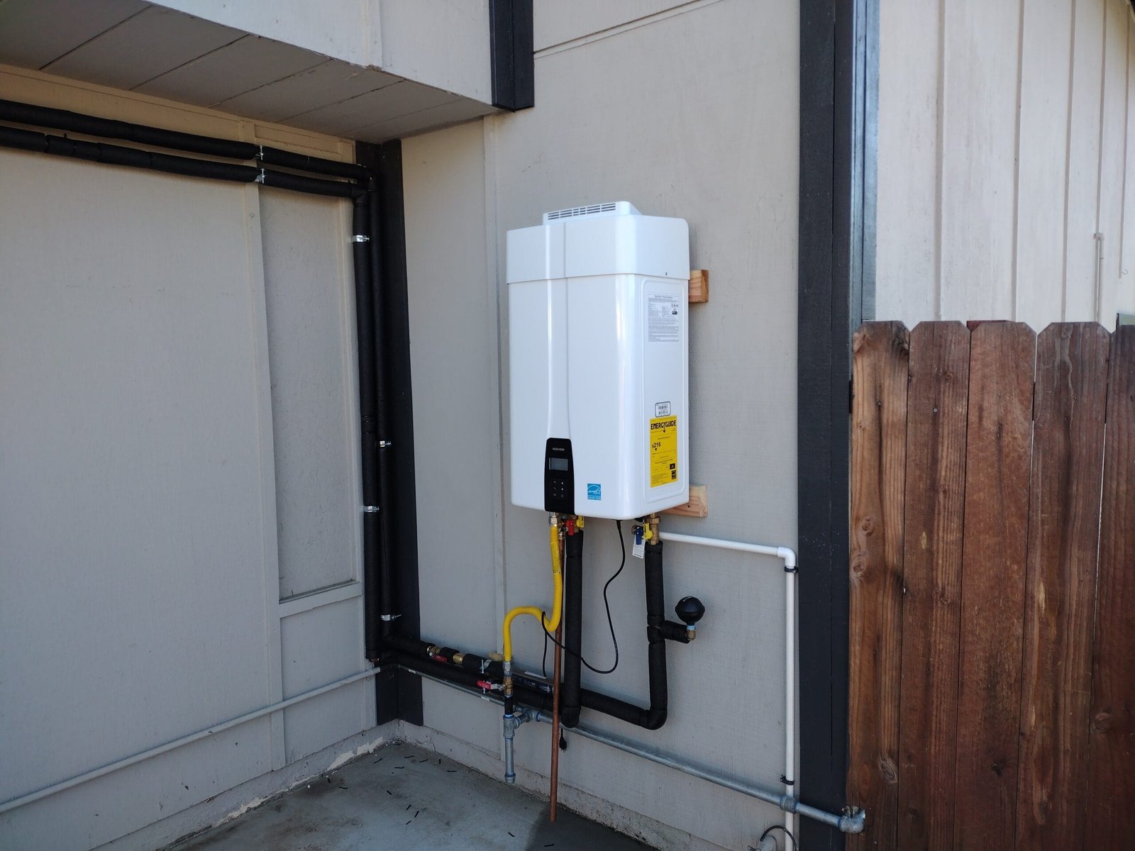 Should I Get a Tankless Water Heater? Insights from Donnie’s Plumbing ...